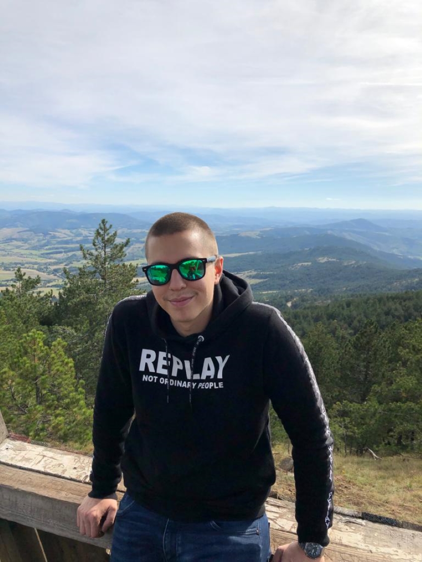 Mlad i hrabar: Napustio dobro plaćen posao kuvara i sad živi od uzgoja ...