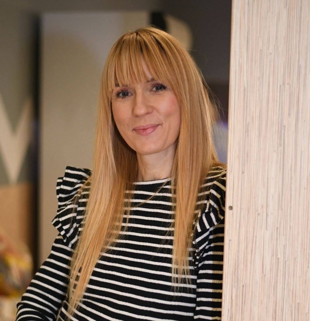 Vesna umesto posla u banci izgradila karijeru vrhunskog frizera ...