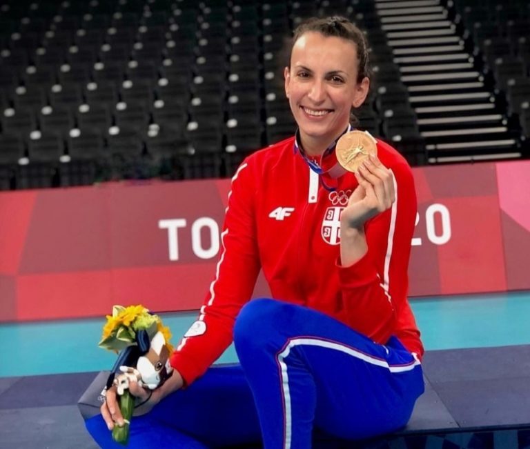 Milena Rašić - Kao mala pravila narukvice, a posle se kitila medaljama ...