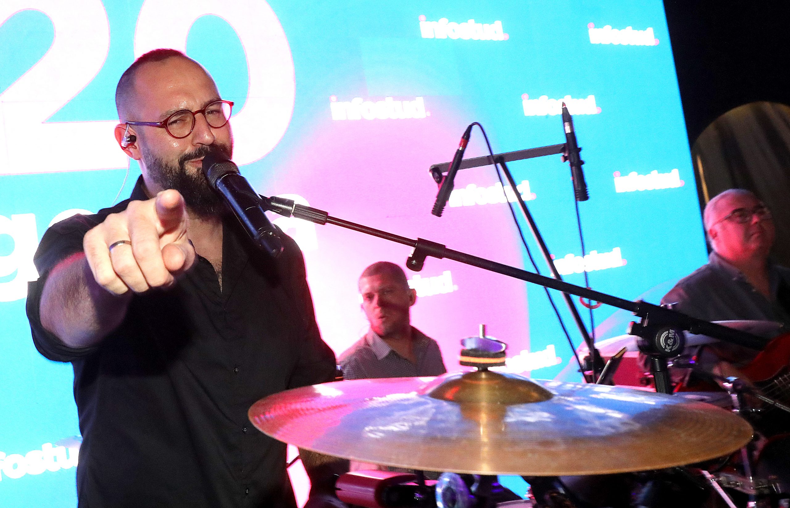 Marko Luis: Od manekena u 'Bravo' časopisu do muzičke zvezde - Poslovi ...